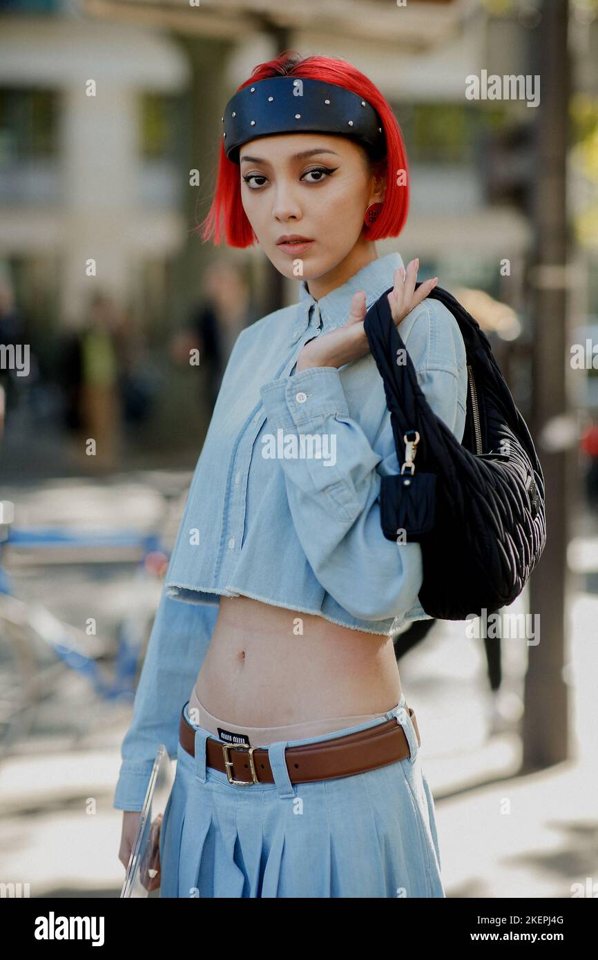 Street style, Kiwi Lee Han arriving at Miu Miu Spring Summer 2023 show ...