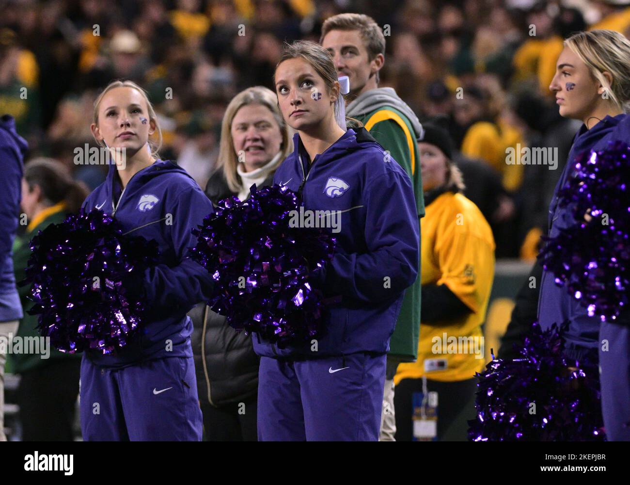 Kansas state wildcats cheerleaders hi-res stock photography and images ...