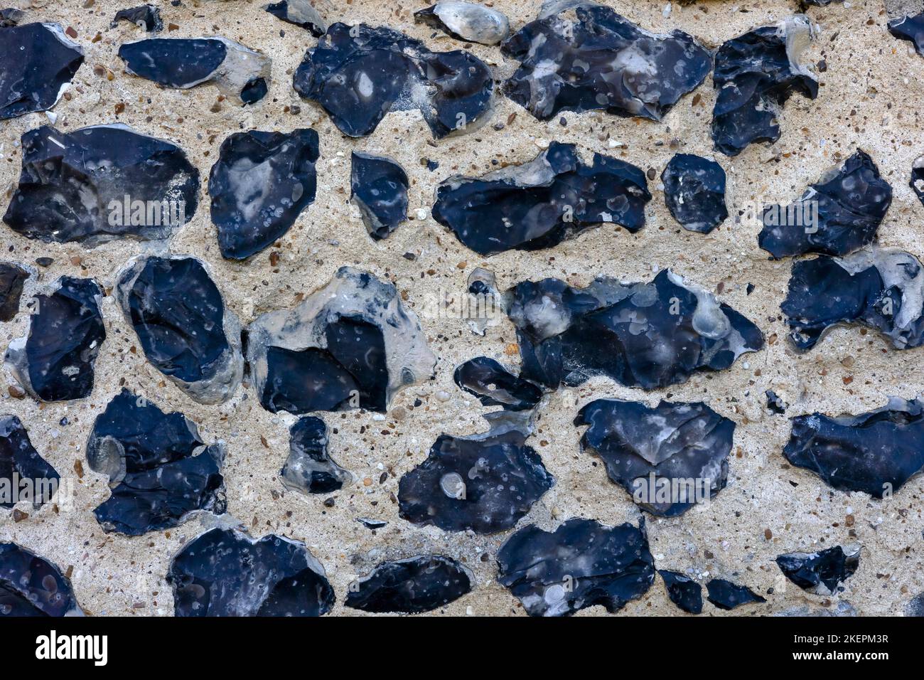 New flint wall hi-res stock photography and images - Alamy