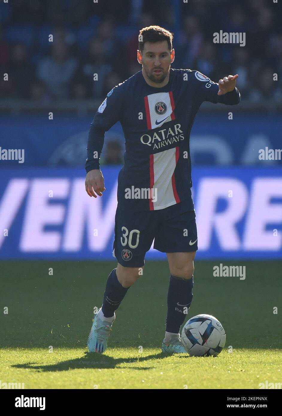 Lionel messi november 2022 paris hi-res stock photography and images ...