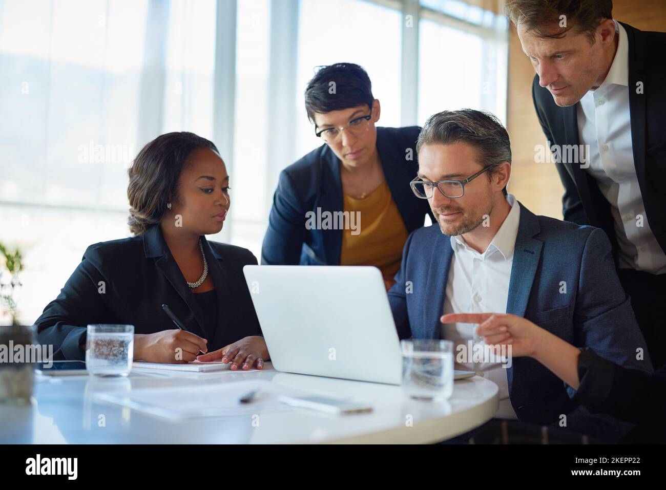 Group of people formal attire hi-res stock photography and images - Alamy
