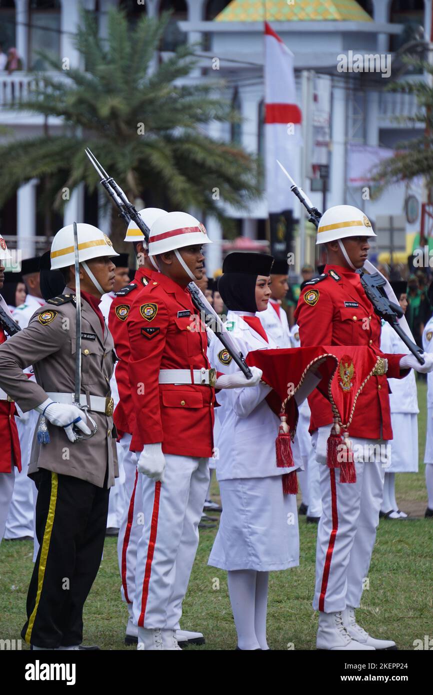Pengibaran bendera hi-res stock photography and images - Alamy
