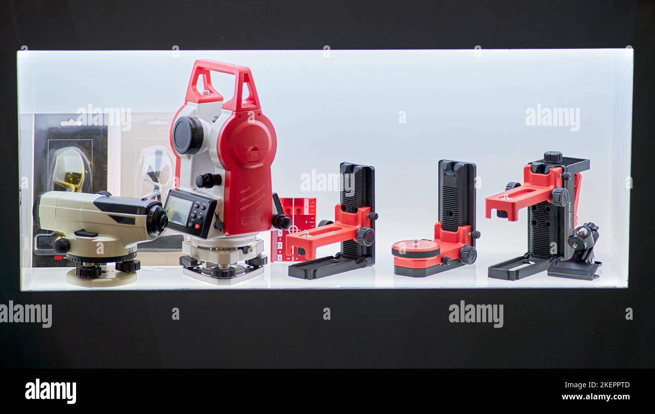 Many surveying land hi-res stock photography and images - Alamy