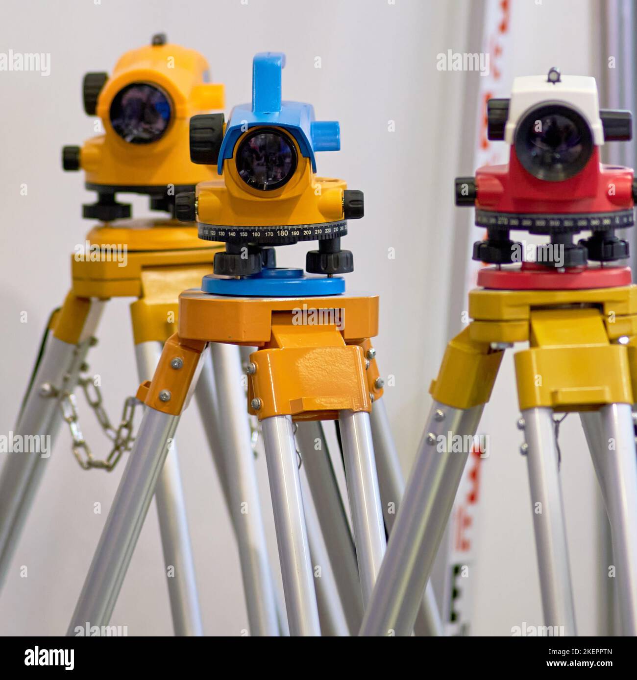 Measuring geodetic instrument for engineering works and topographic ...