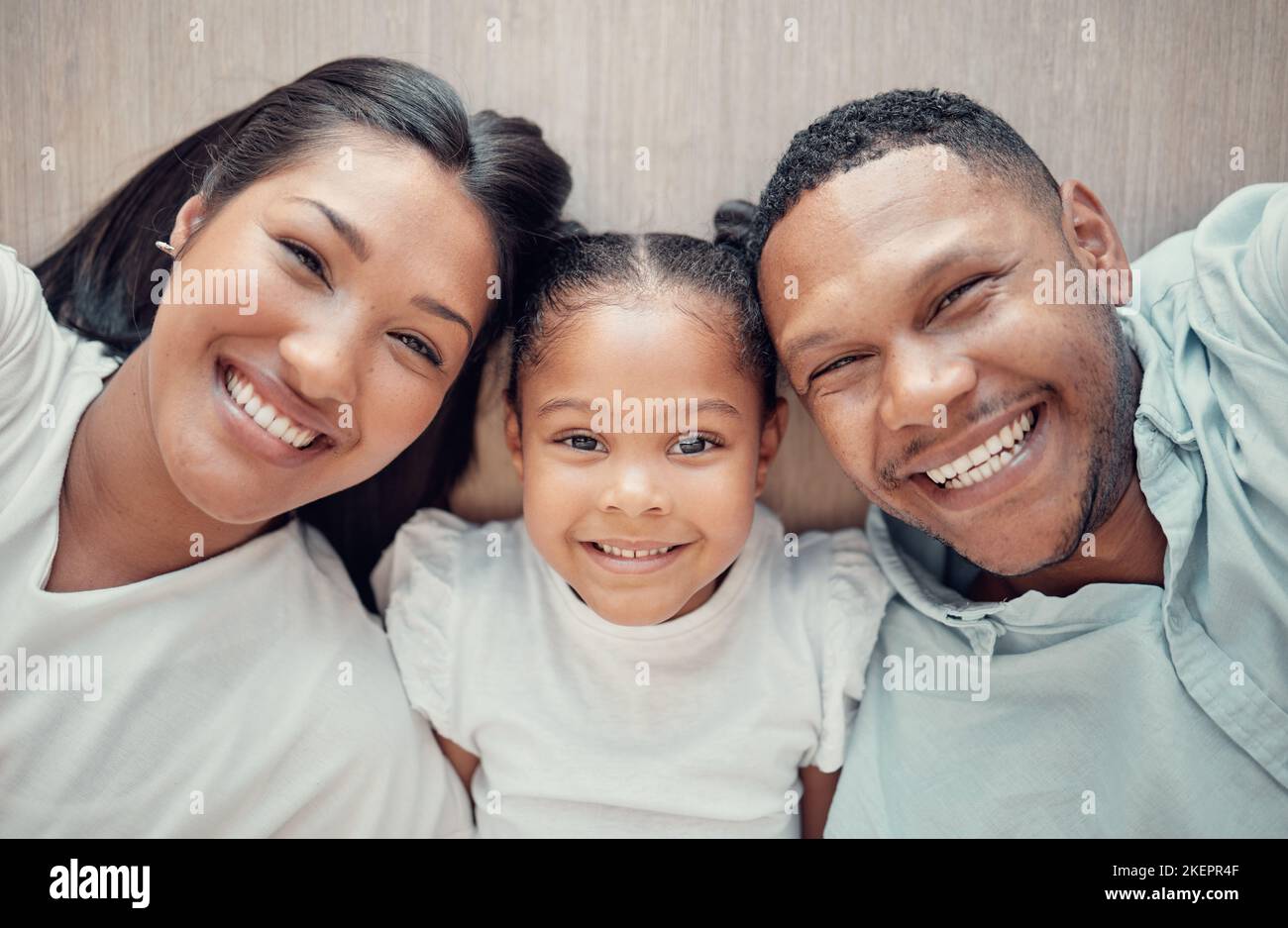 Faces family hi-res stock photography and images - Alamy