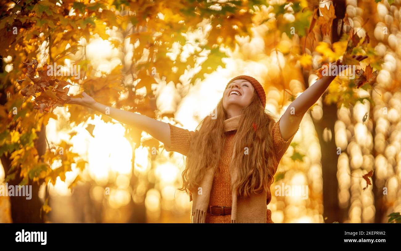 Happy fall, healthy autumn. Outdoor lifestyle portrait of young ...