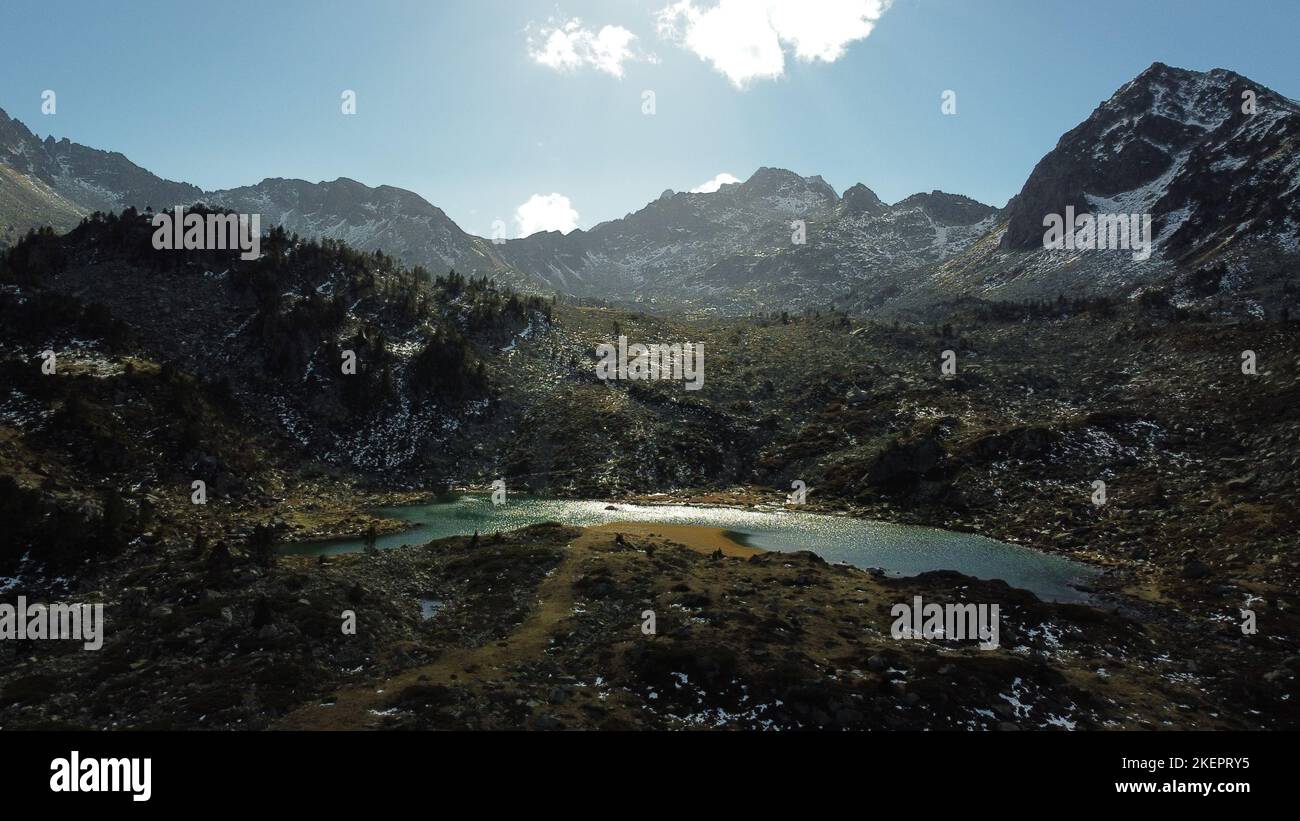 Lac Dera Yunco où de la Jonquère, Pyrenees Stock Photo - Alamy