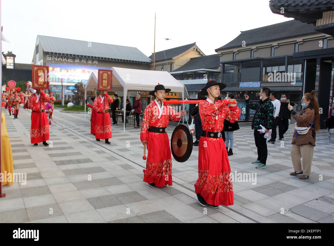 A traditional Han custom wedding show including traditional elements ...