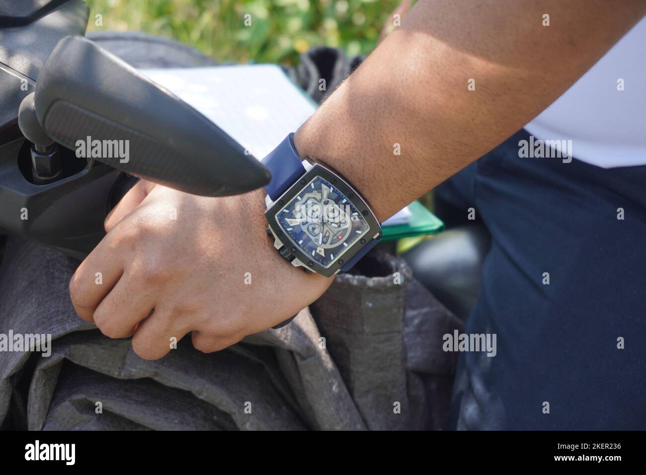 People who no power hi-res stock photography and images - Alamy