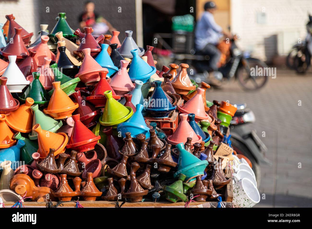 Marrakech tagine pots hi-res stock photography and images - Alamy