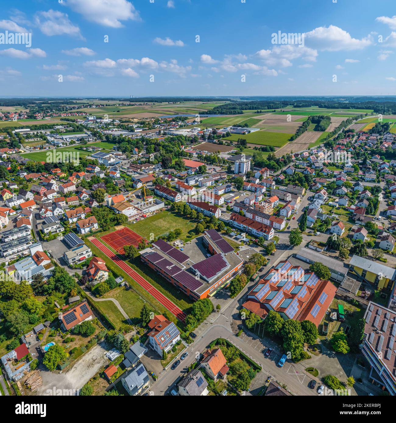 Aerial photograph school hi-res stock photography and images - Alamy