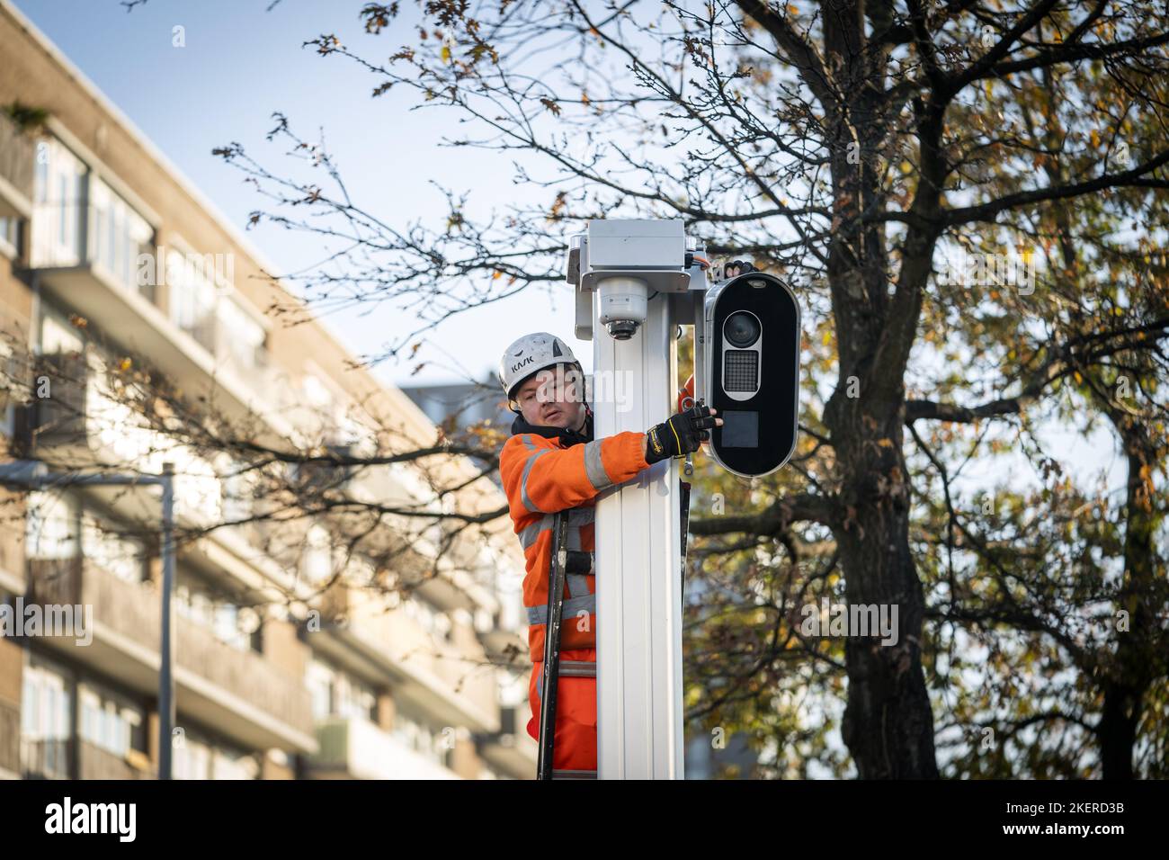 2022-11-14 10:06:37 AMSTERDAM - The installation of a movable speed ...