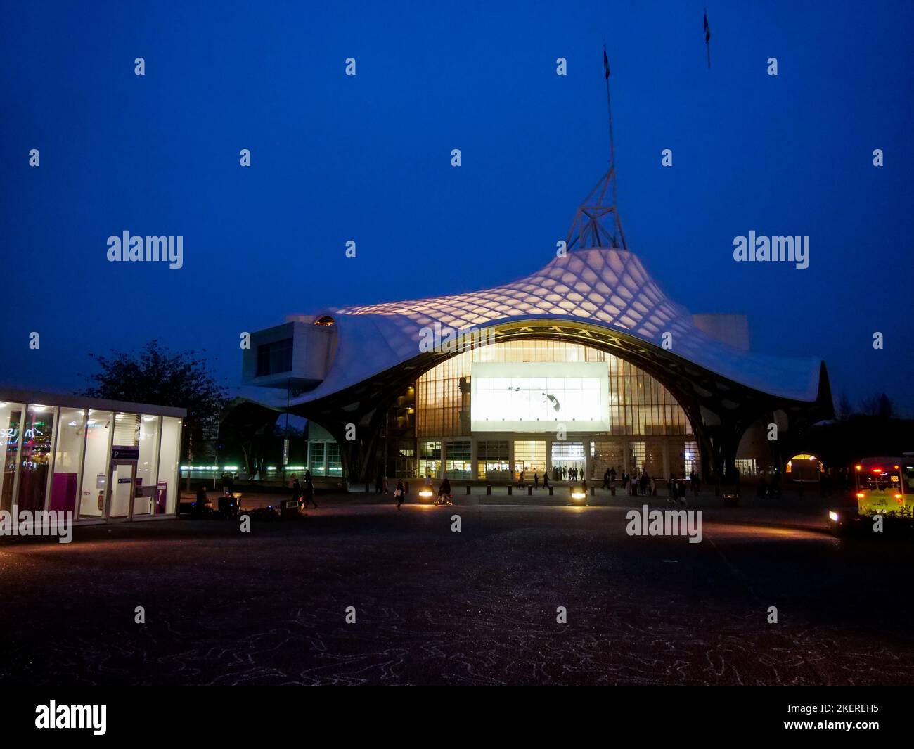 Centre Pompidou, Amphitheater district, Amphitéatre area, town ...