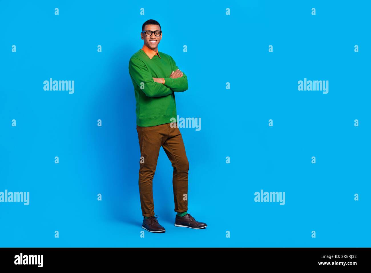 Full body length size photo of confident man satisfied businessman ...