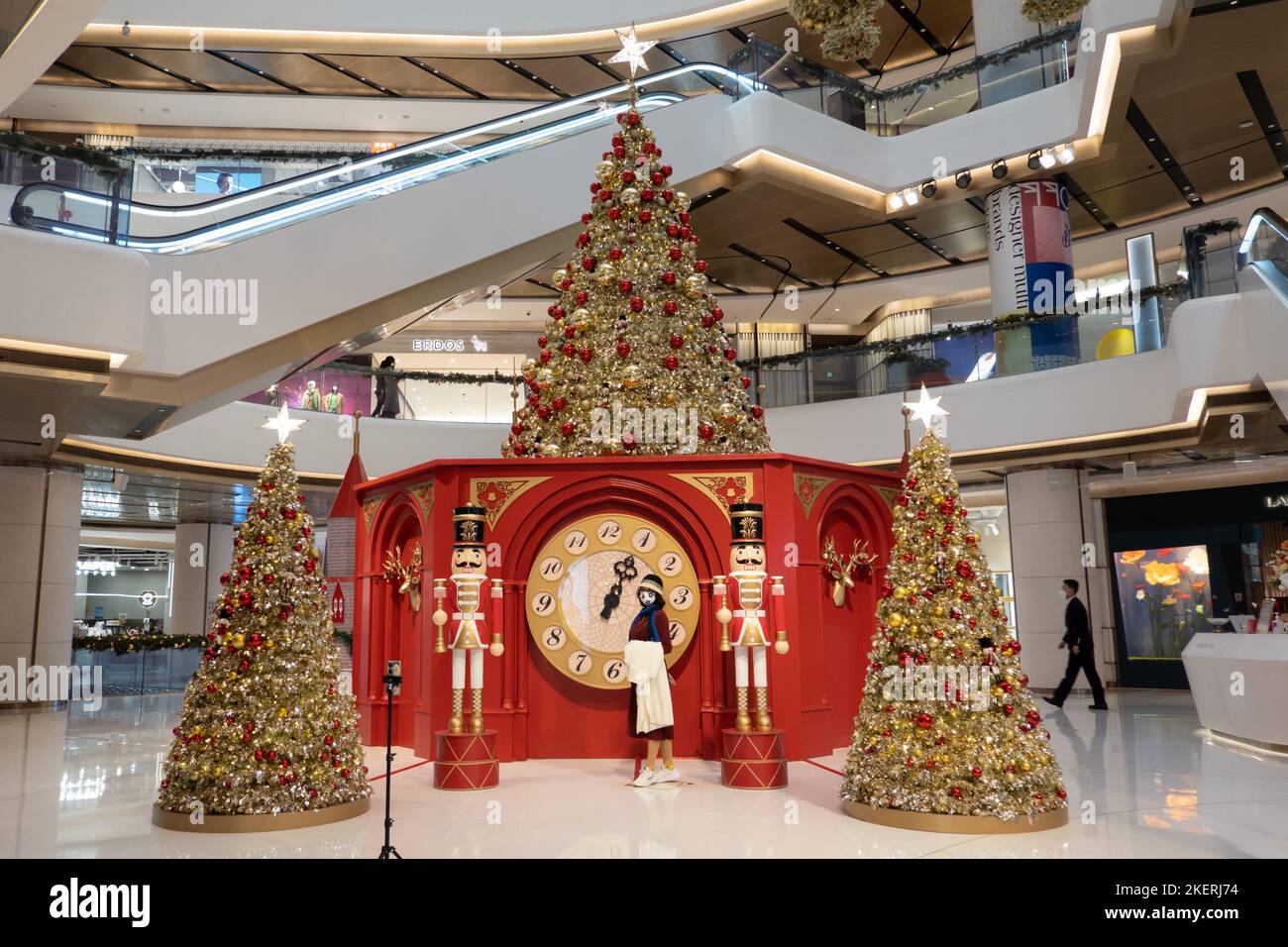 Christmas decoration has been finished inside and outside of the Bund ...