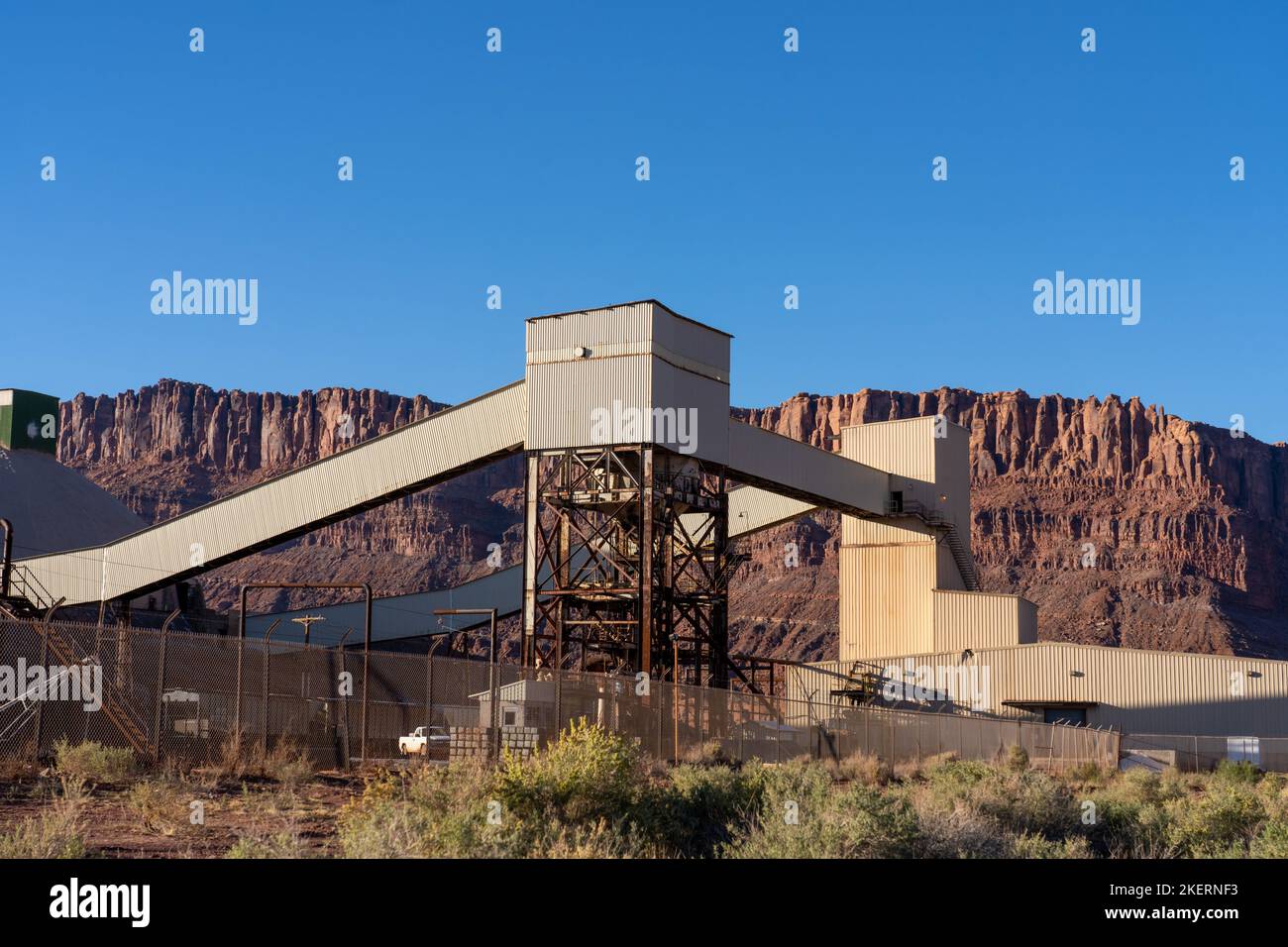 Railcar loading facility at the processing plant at a potash mine using ... Railcar loading facility at the processing plant at a potash mine using ...