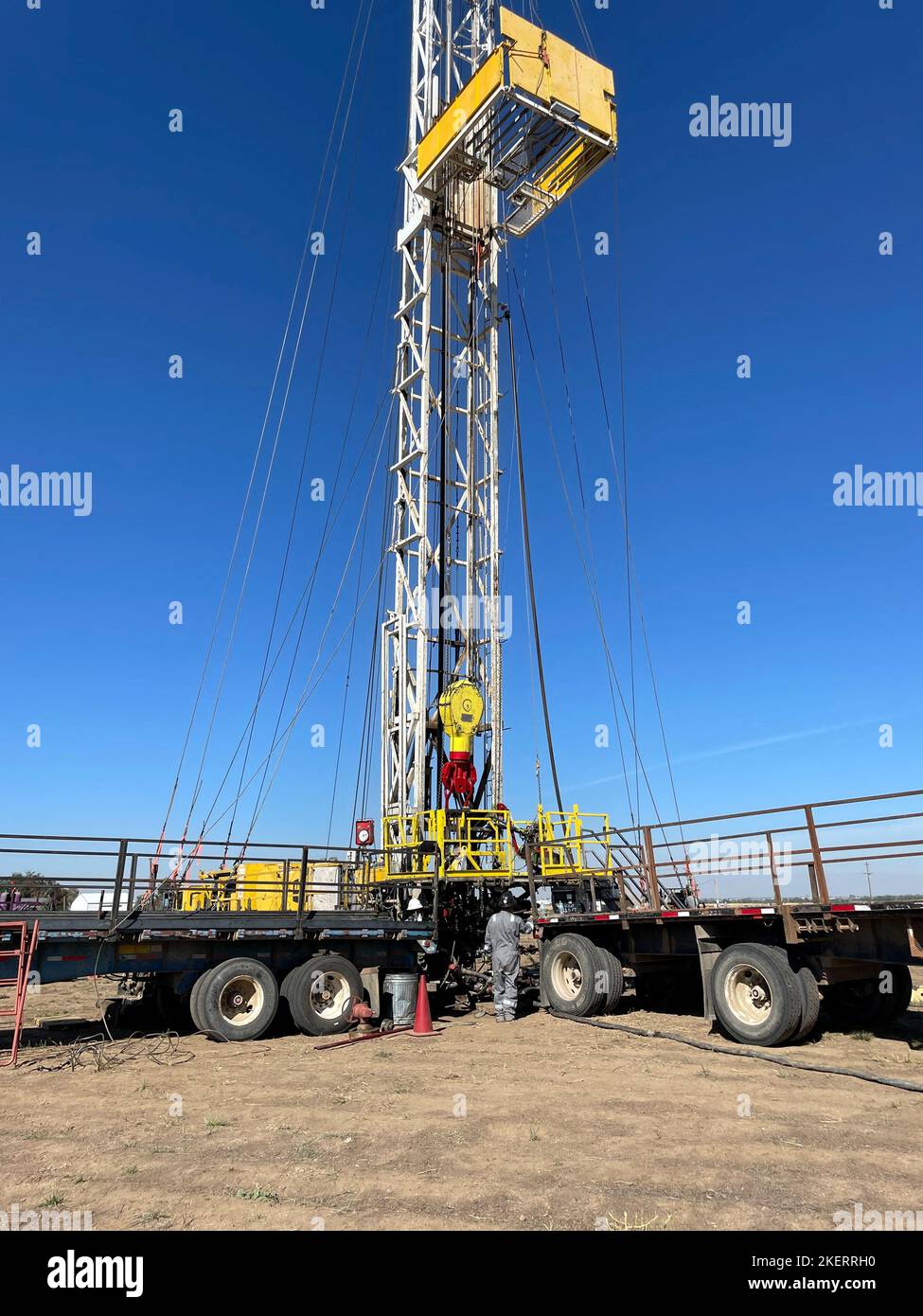Chevron oil rig hi-res stock photography and images - Alamy