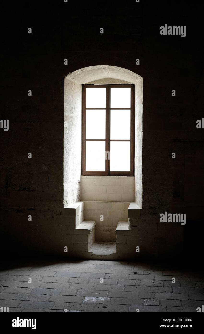 window alcove in castello carlo V, lecce, puglia, italy Stock Photo - Alamy