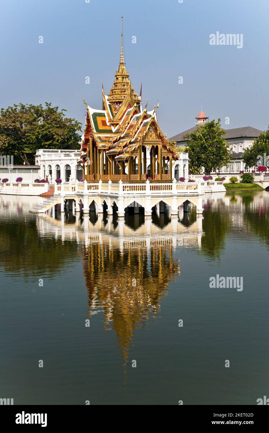 Aisawan thipya art hi-res stock photography and images - Alamy