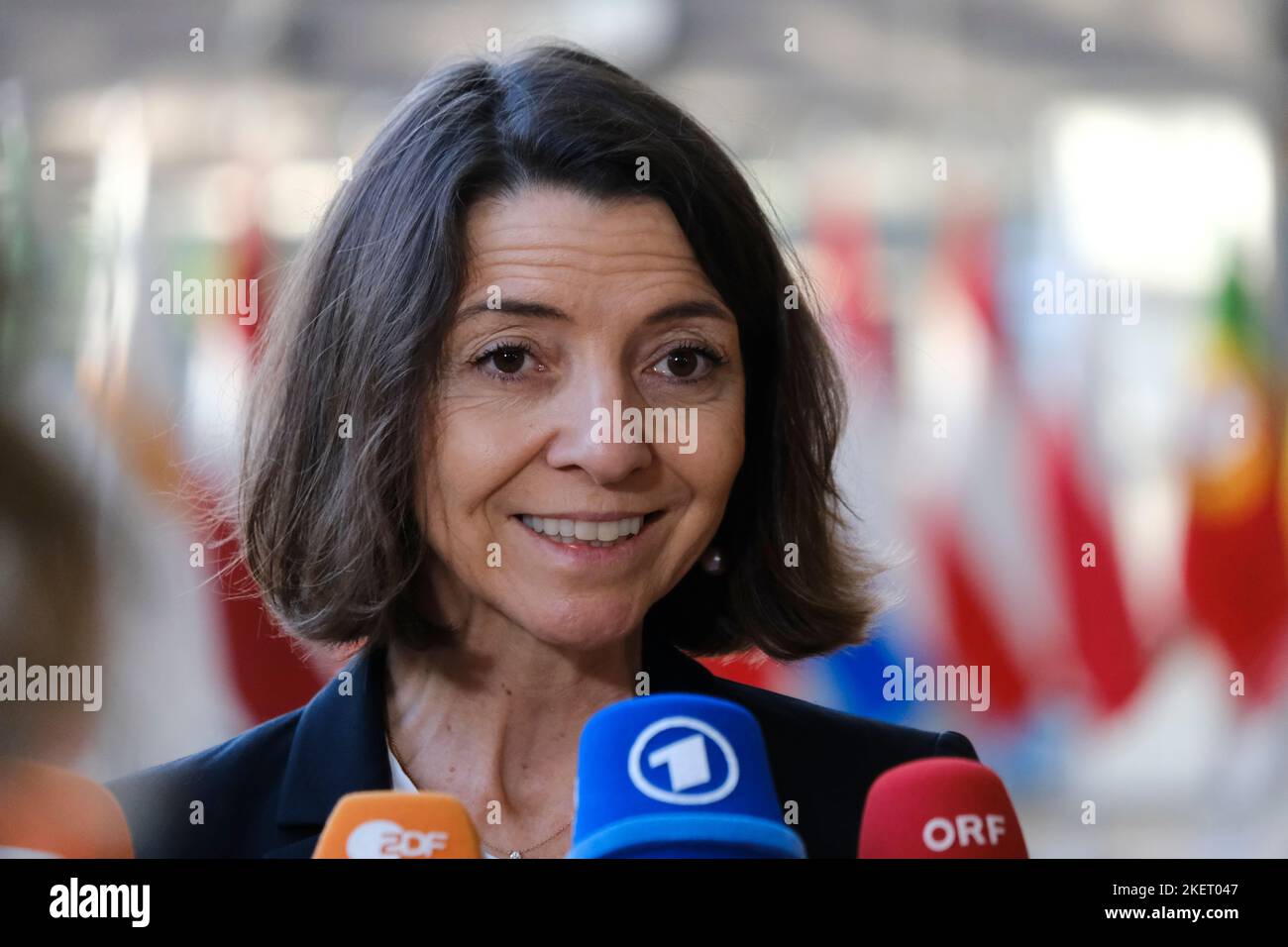 Laurence boone hi-res stock photography and images - Alamy