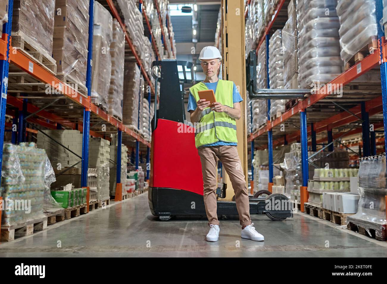 Warehouse storage racks boxes goods hi-res stock photography and images ...