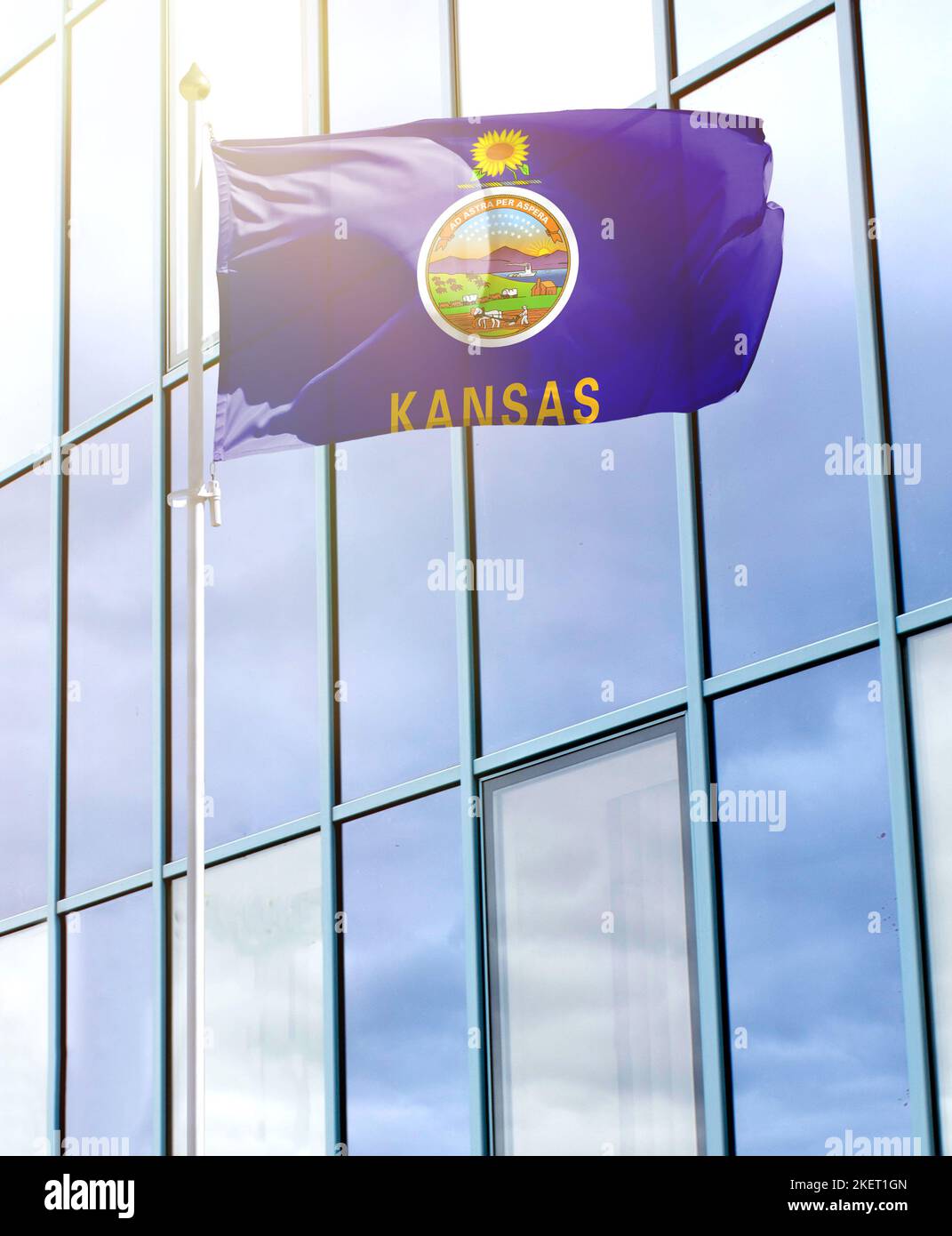 Flag us state kansas waving hi-res stock photography and images - Alamy