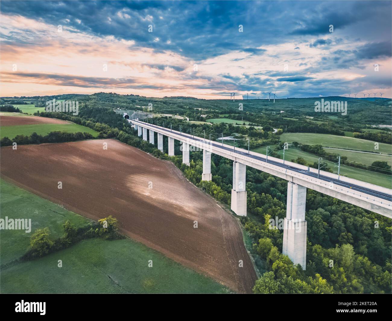 Train tracks aerial view earth hi-res stock photography and images - Alamy