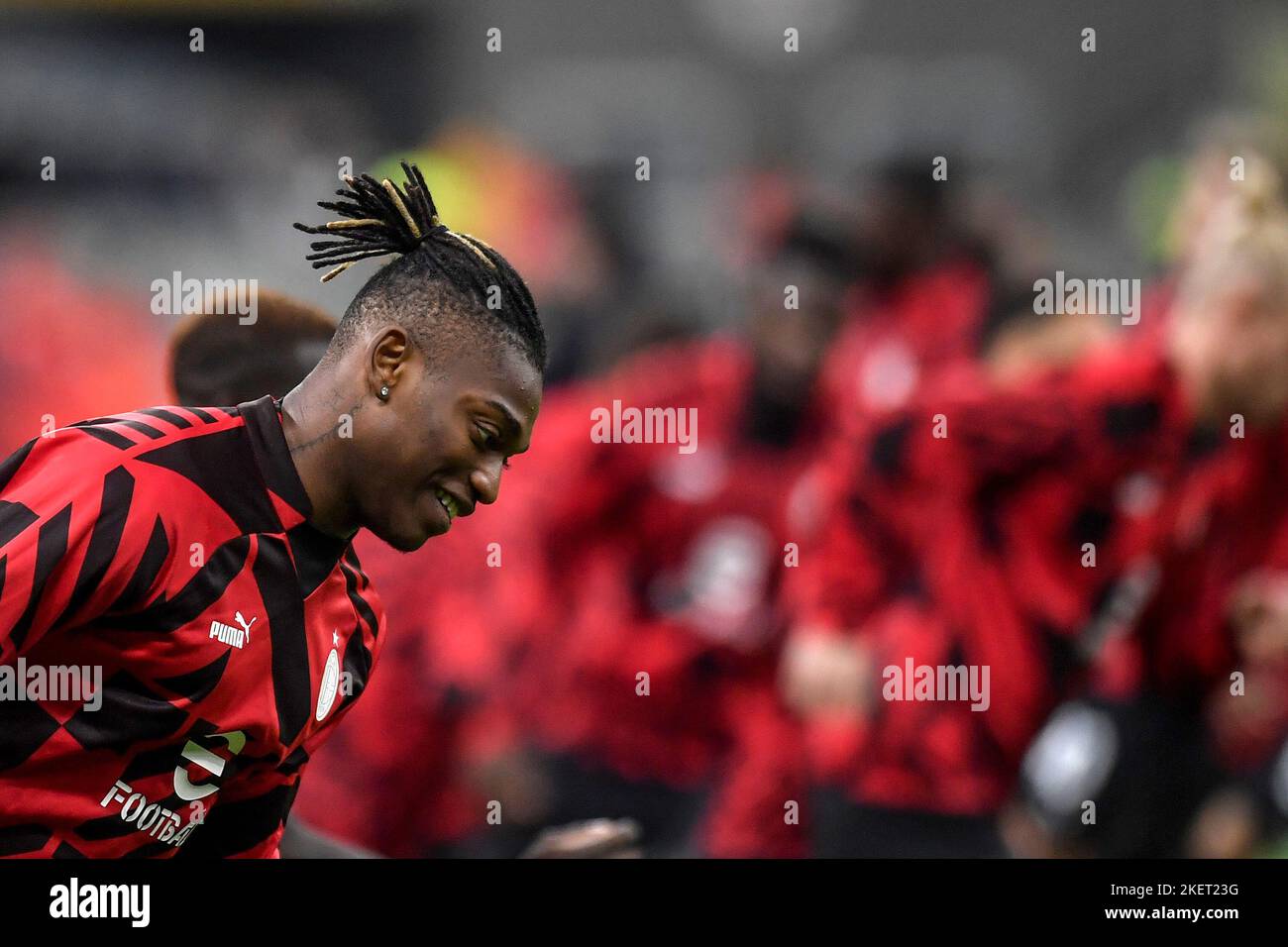 Rafael Leao of AC Milan warms up during the Serie A football match ...
