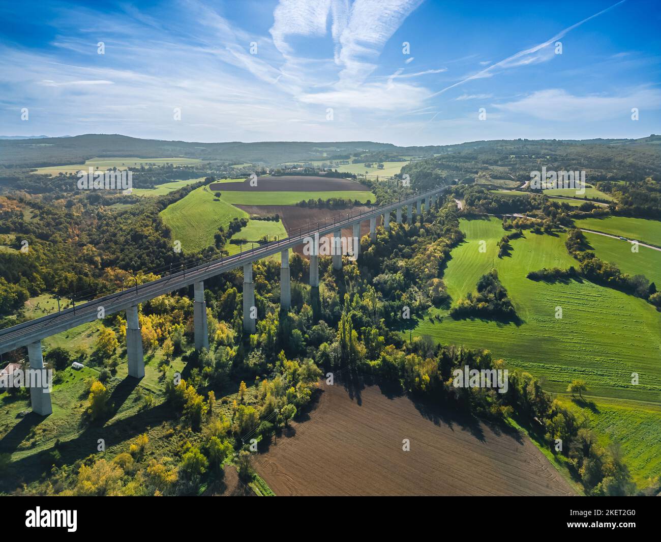 Aerial view railroad tracks train hi-res stock photography and images ...