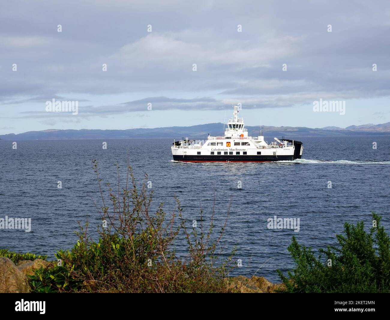 Caledonian MacBrayne ferry, Catriona, leaving Loch Ranza at the village ...