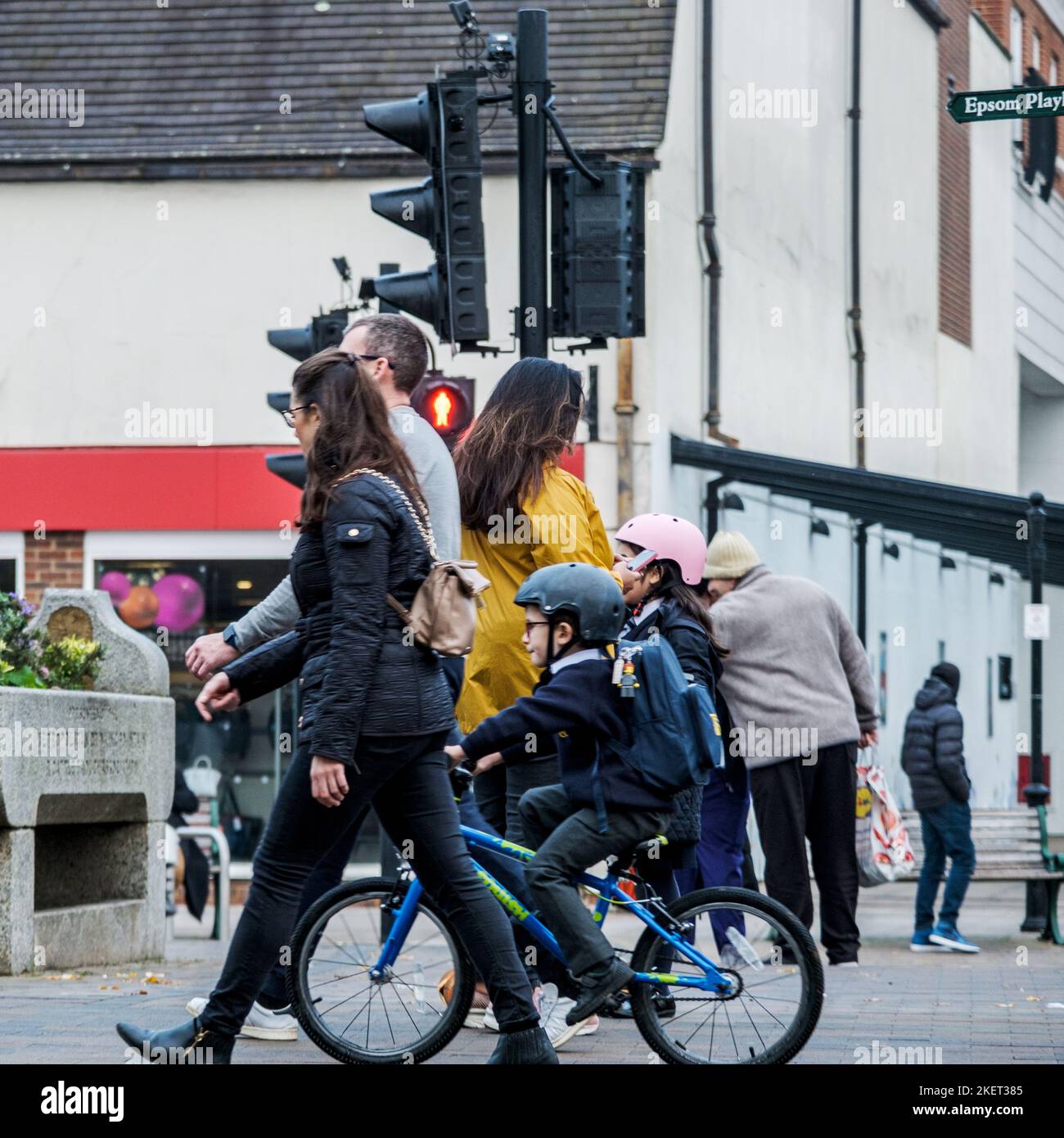 Epsom Surrey, London UK, November 14 2022, Families With Childen ...