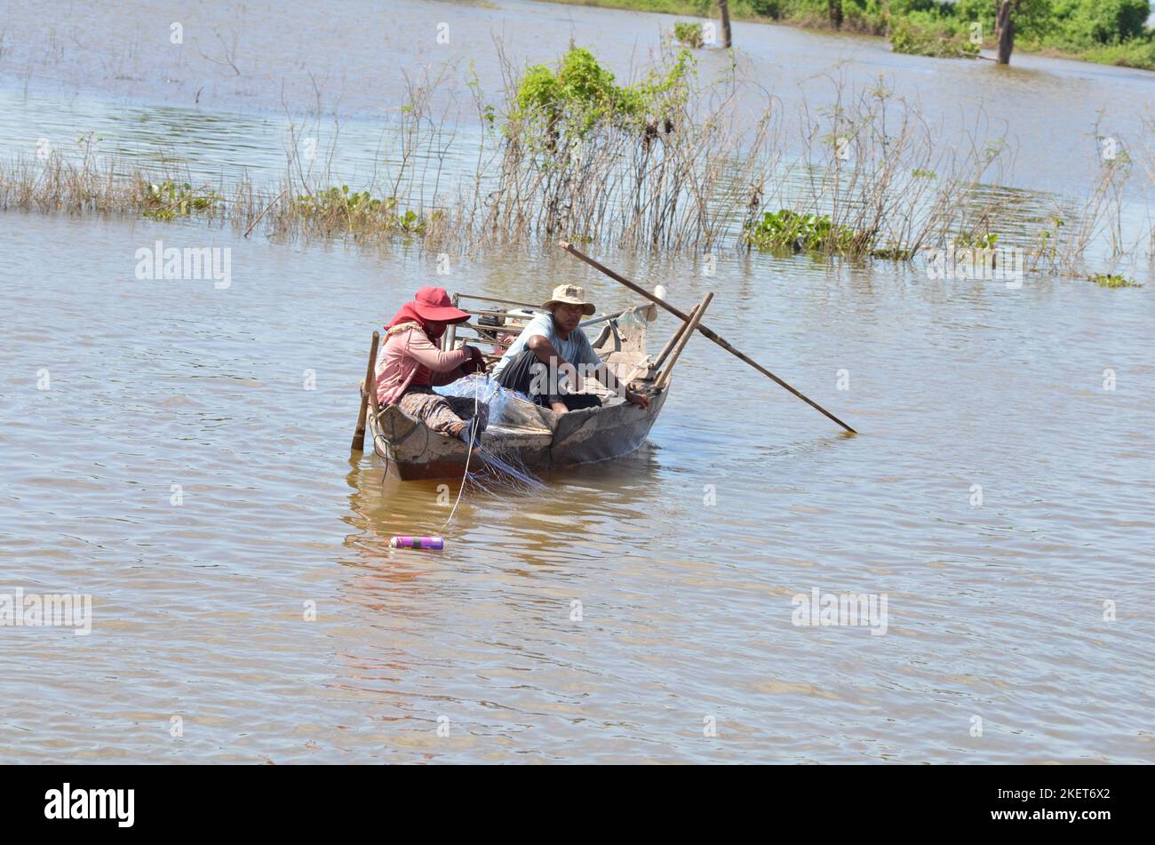 Boats an Fisherman Mekong River phnom Phen Cambodia Stock Photo - Alamy