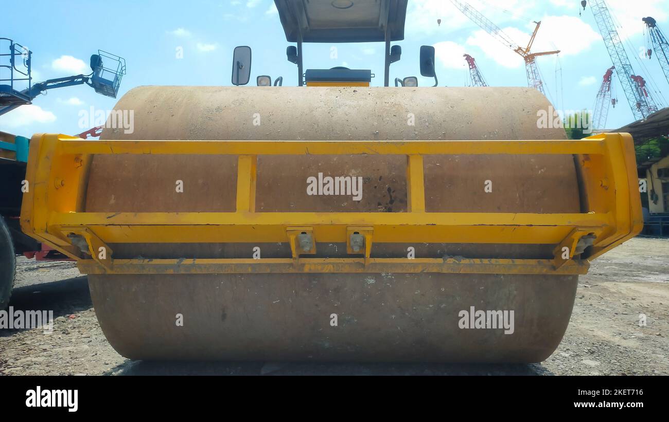 Single drum compactor hi-res stock photography and images - Alamy