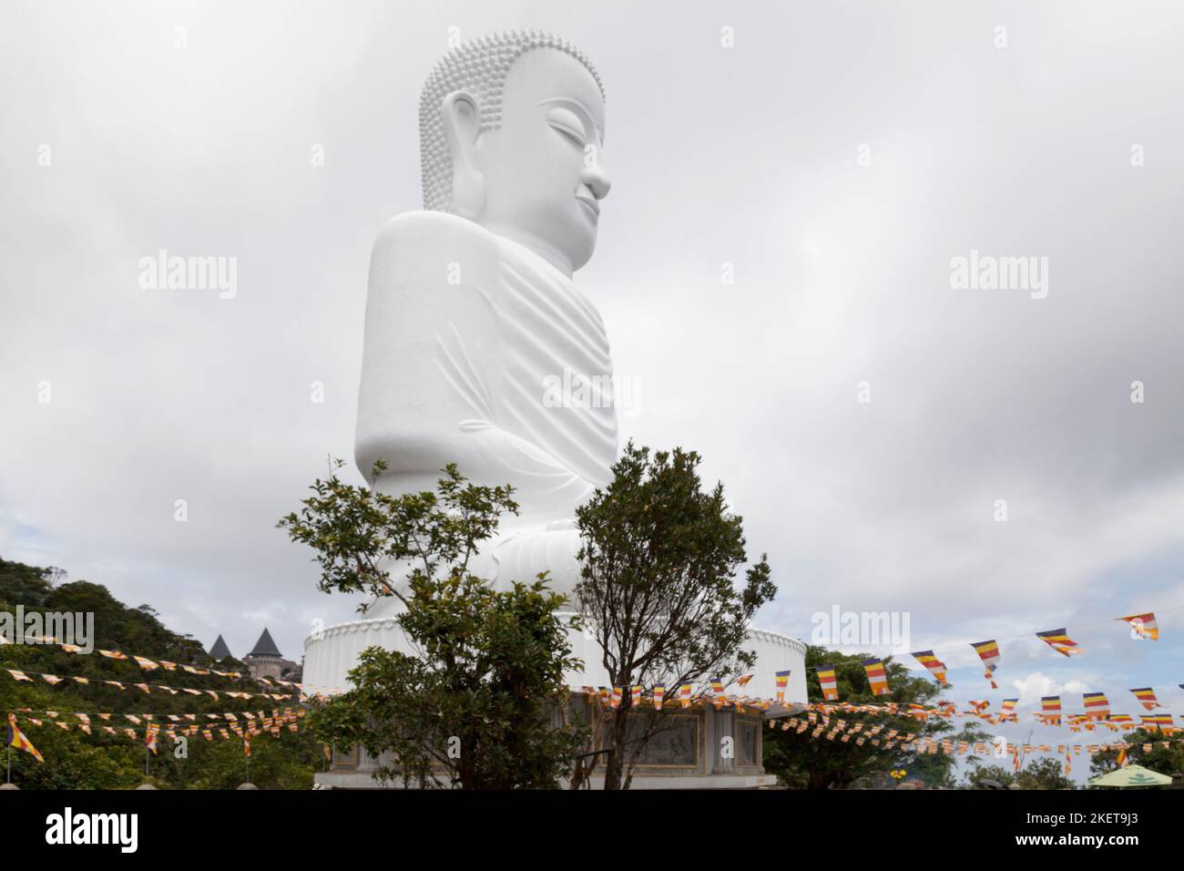 White Buddha statue at the Linh Ung Pagoda in the Ba Na Hills, Vietnam ...