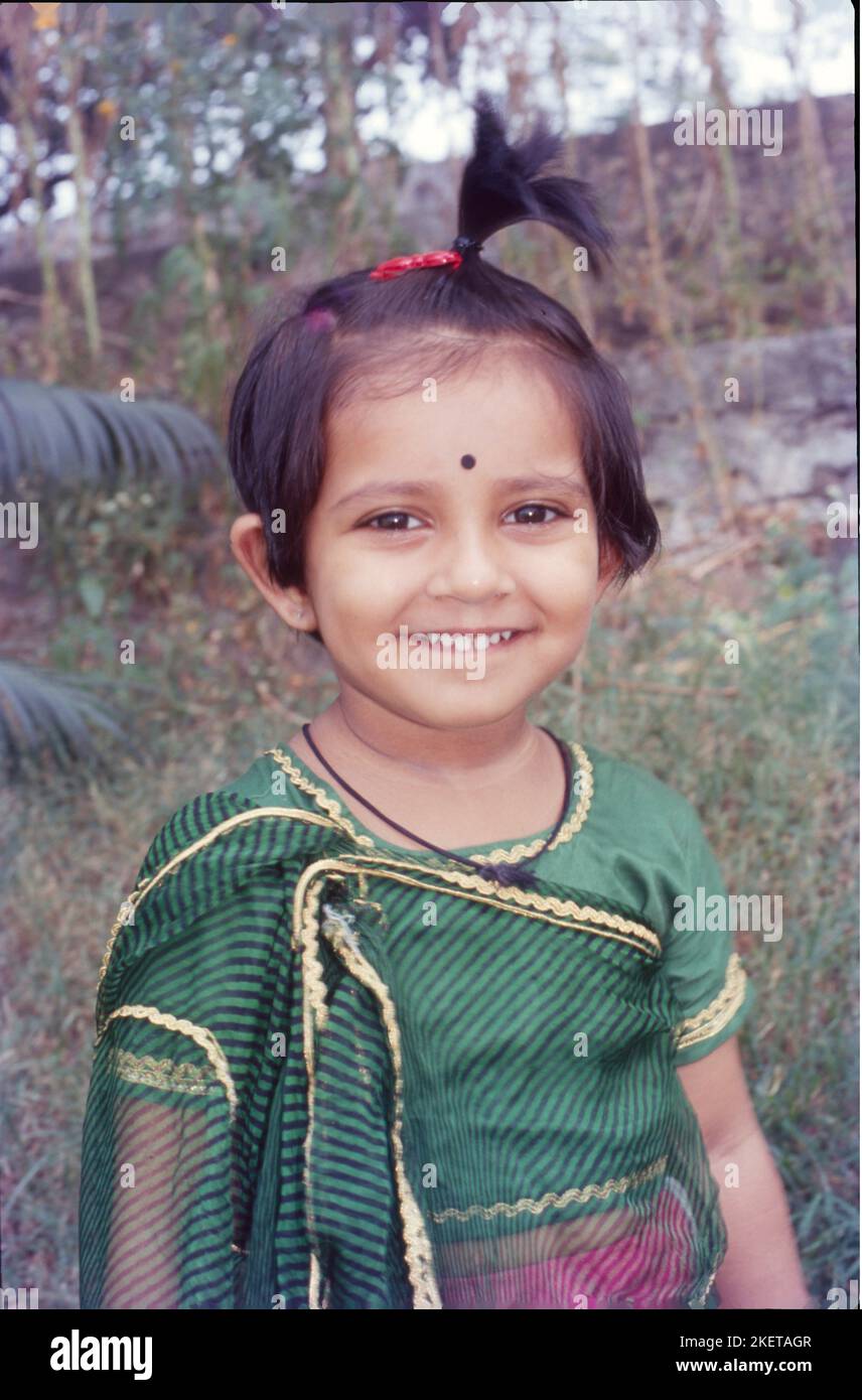 5 year old girl portrait asian hi-res stock photography and images - Alamy