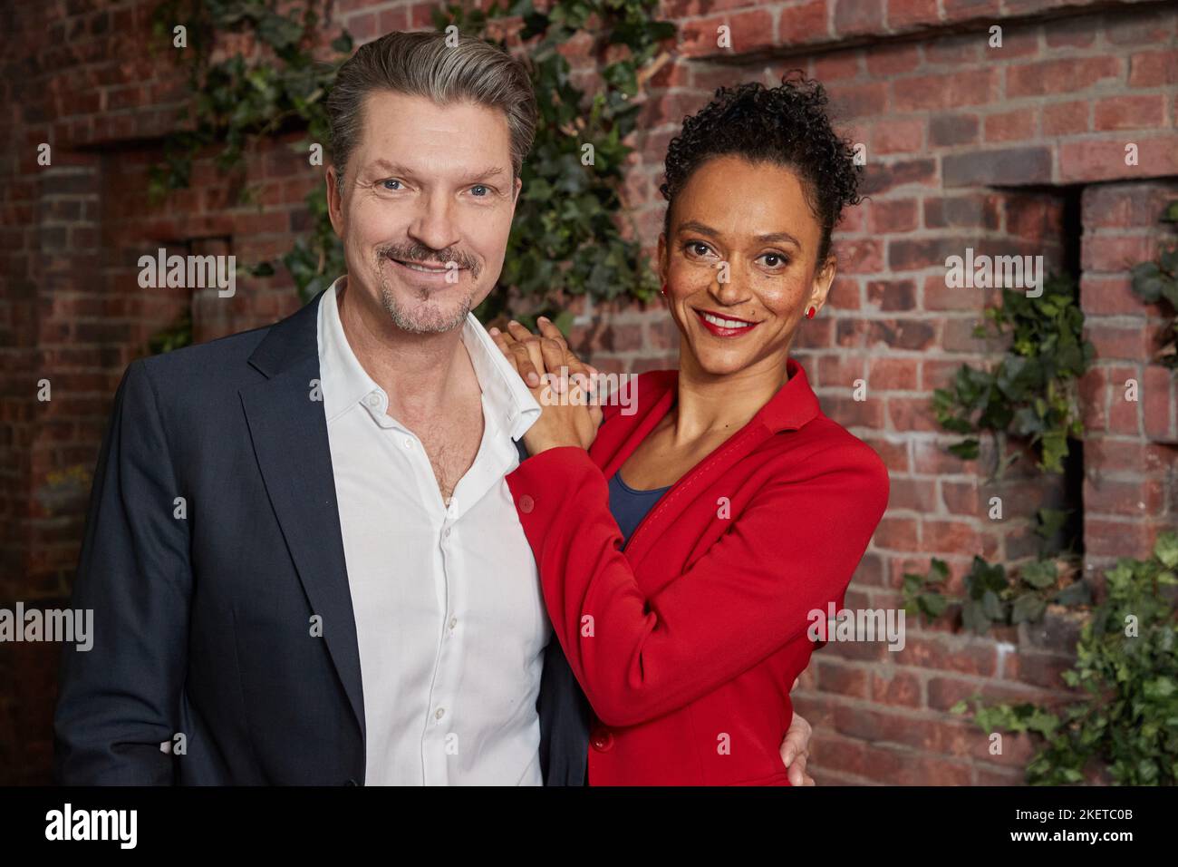 14 November 2022, Lower Saxony, Lüneburg: Actors Hardy Krüger Jr. as ...