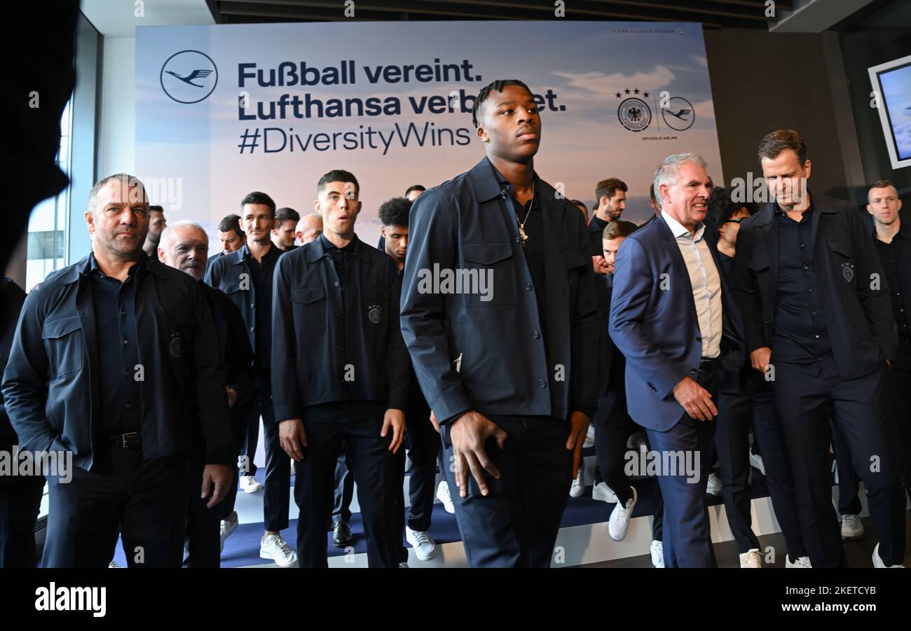 Lufthansa first class terminal hi-res stock photography and images - Alamy