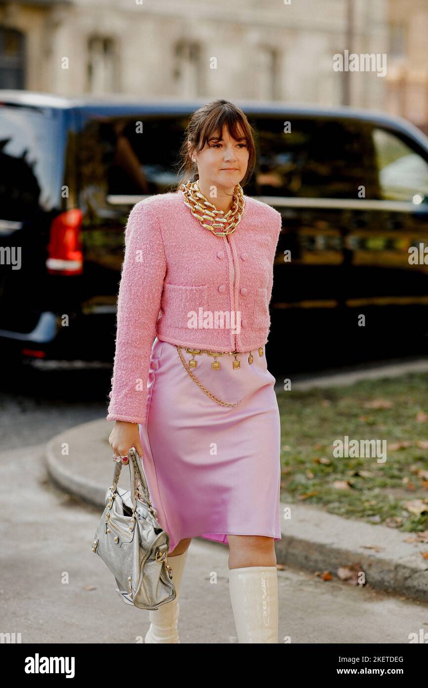 Street style, Clervie Rose arriving at Chanel Spring Summer 2023 show ...