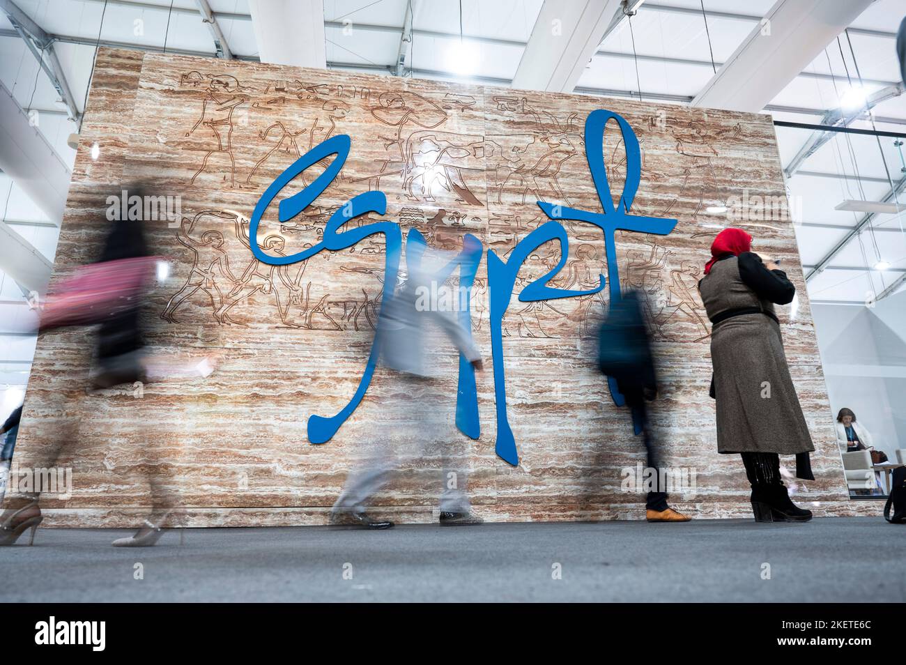 14 November 2022, Egypt, Scharm El Scheich: People walk past the ...