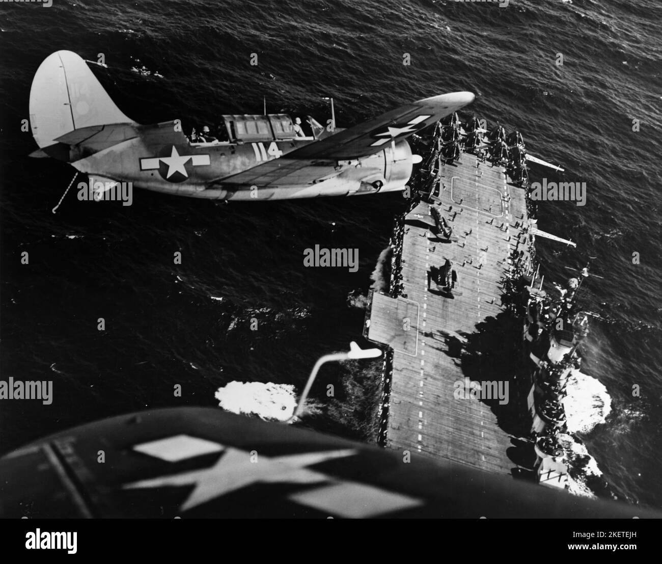 Sb2c 3 helldiver hi-res stock photography and images - Alamy