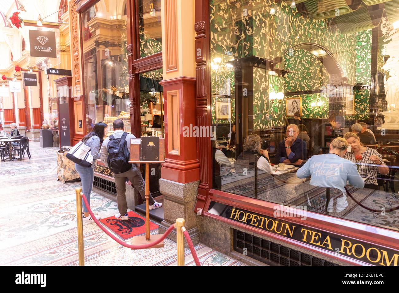 Hopetoun tea rooms in The block arcade Melbourne city centre, famous ...