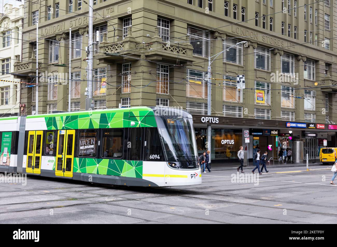 Melbourne australia public transport hi-res stock photography and ...