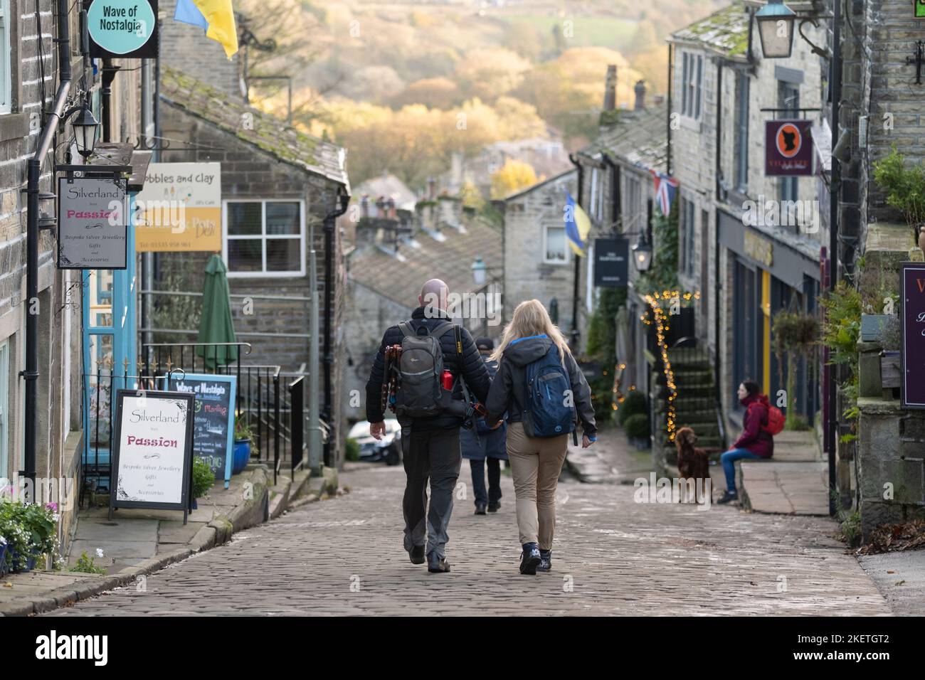 Couple walking in haworth hi-res stock photography and images - Alamy