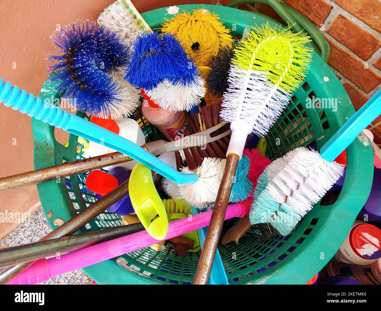 Instrument cleaning brushes hi-res stock photography and images - Alamy