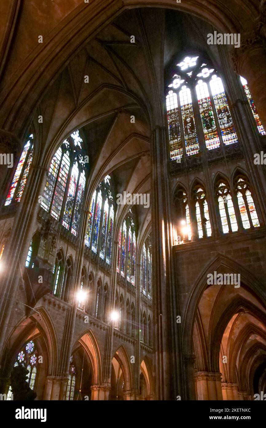 Interior view cathedral metz hi-res stock photography and images - Alamy