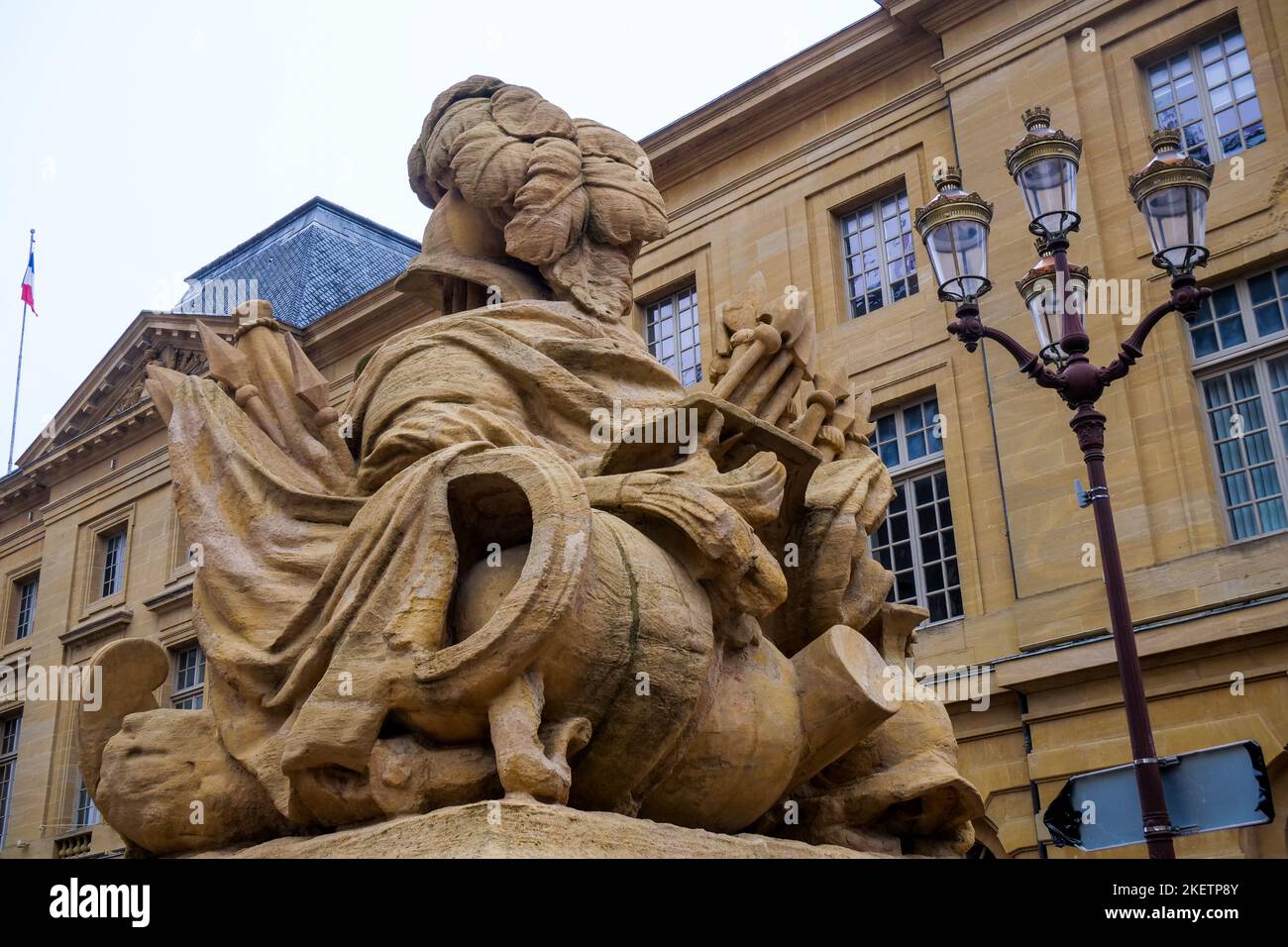 Monument calcaire hi-res stock photography and images - Alamy
