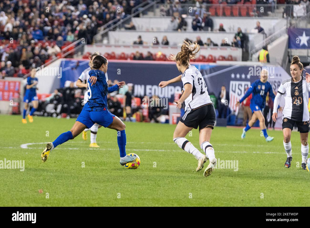 Mallory Pugh (9) of USWNT controls ball during friendly match against ...