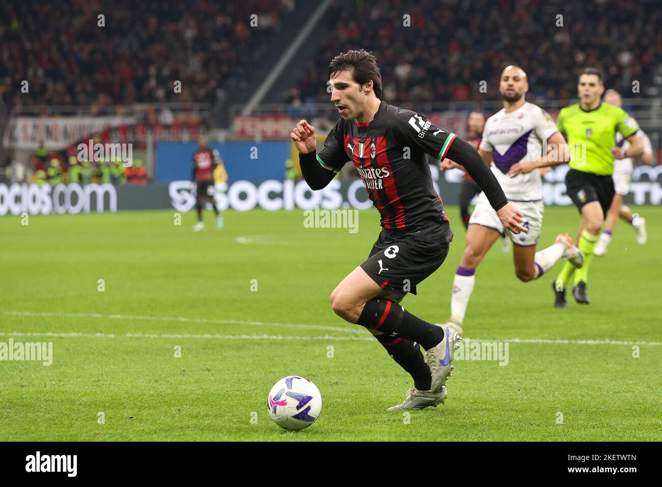 Milan midfielder sandro tonali hi-res stock photography and images - Alamy