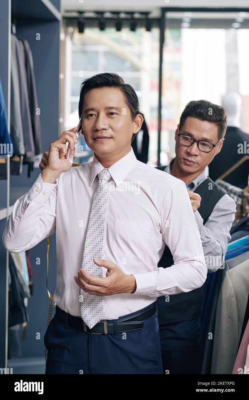 Visiting tailor hi-res stock photography and images - Alamy