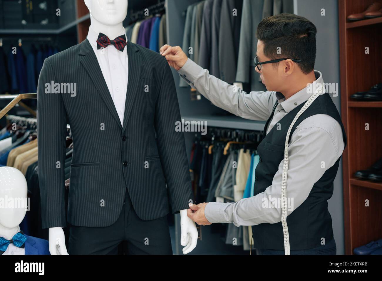 Check suit jacket tailor hi-res stock photography and images - Alamy
